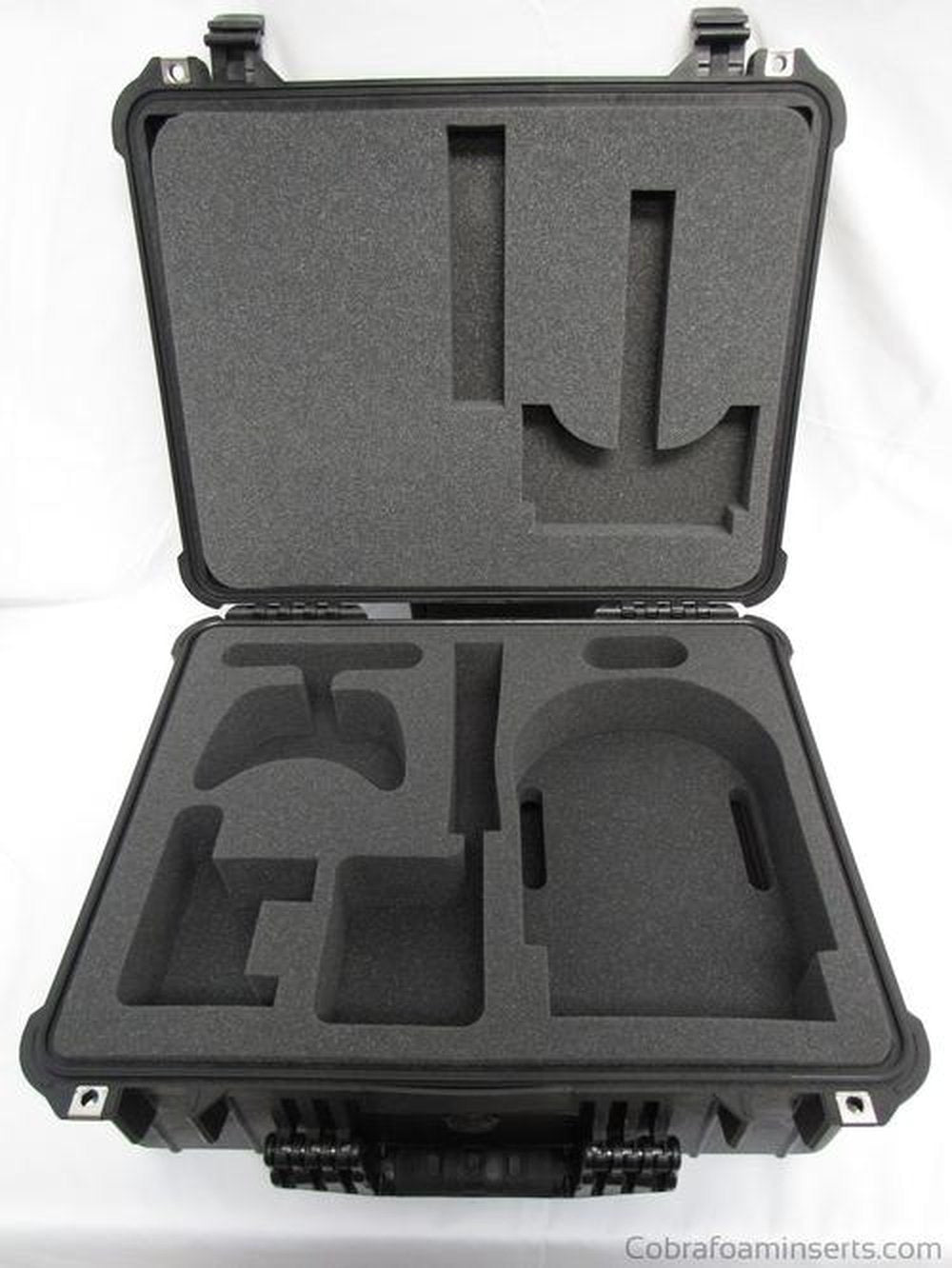 Oculus Rift Case with Laptop, Controller and Accesories
