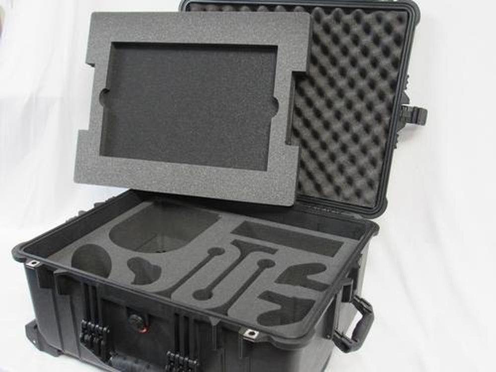 Pelican Case 1610 with Foam Insert for Oculus Rift VR System-Large Lap